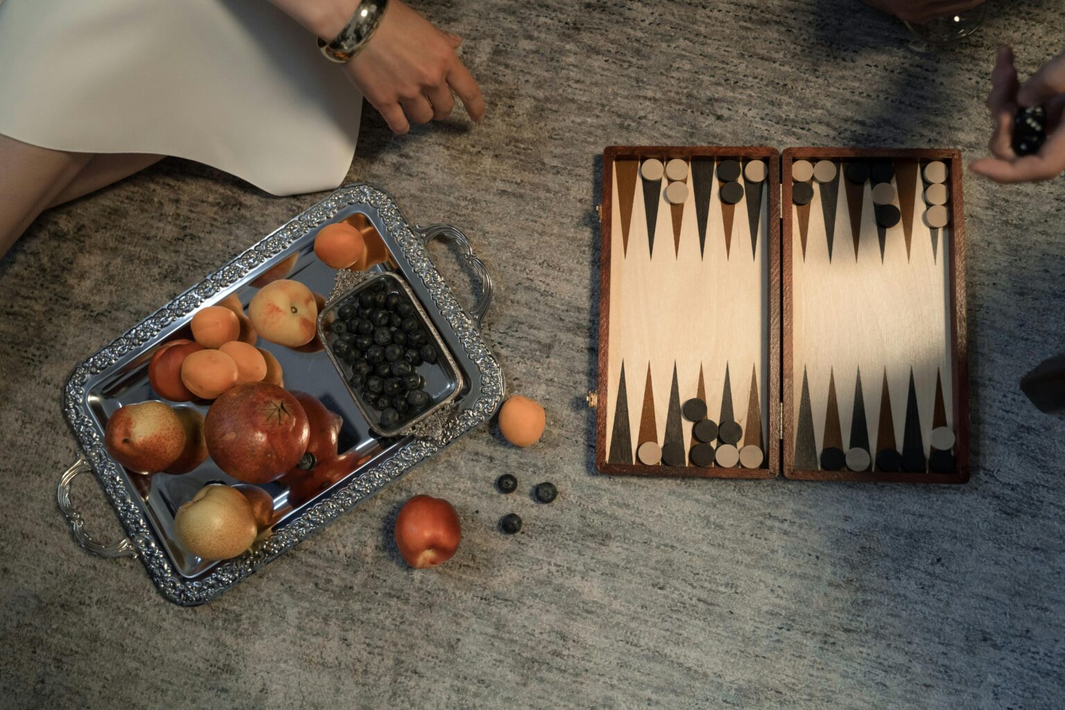 Backgammon Spielanleitung und Strategien